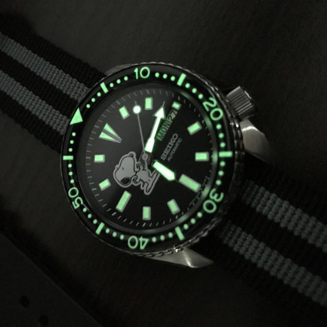 Seiko Diver with Flexing Snoopy Dial, Men's Fashion, Watches ...