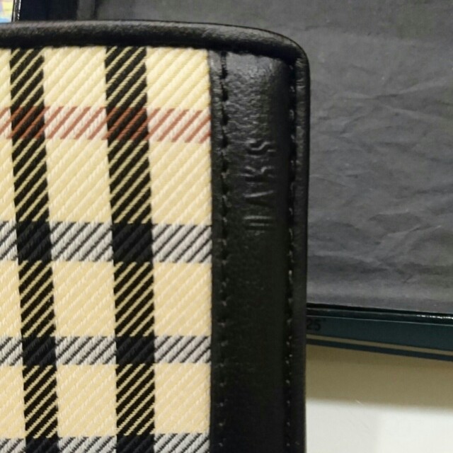 Clearance// *New* DAKS check wallet, Men's Fashion, Watches ...