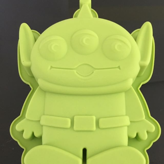 Green alien silicon jelly mould, TV & Home Appliances, Kitchen ...