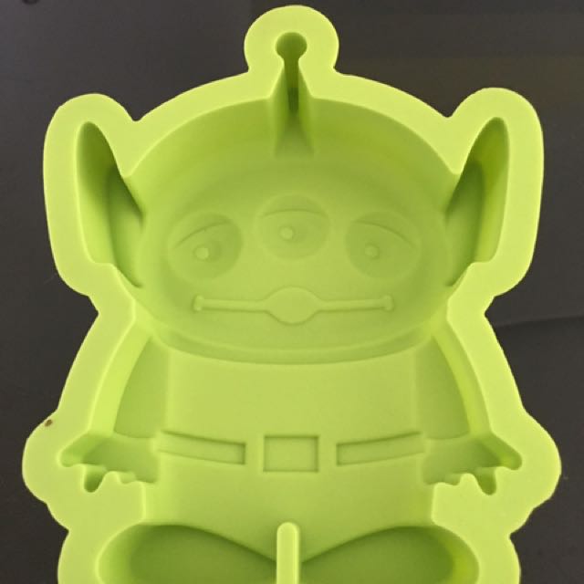 Green alien silicon jelly mould, TV & Home Appliances, Kitchen ...