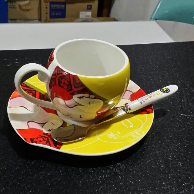Orginal artistic Picasso tea set, Everything Else on Carousell