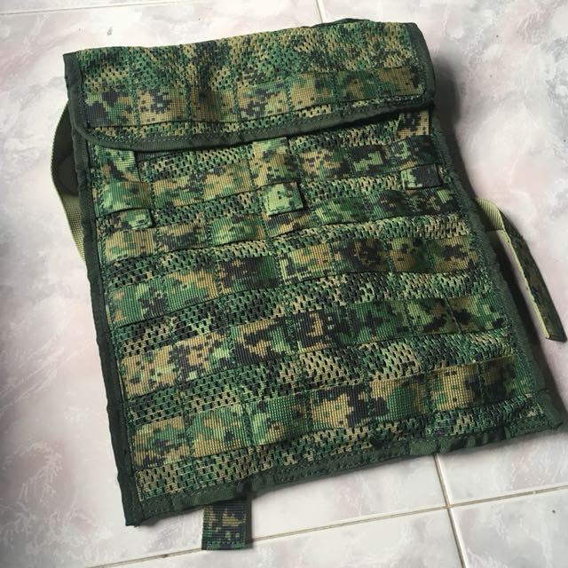 SAF pixelised kangaroo pouch, Sports Equipment, Sports & Games, Water ...