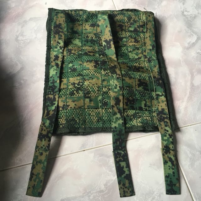 SAF pixelised kangaroo pouch, Sports Equipment, Sports & Games, Water ...