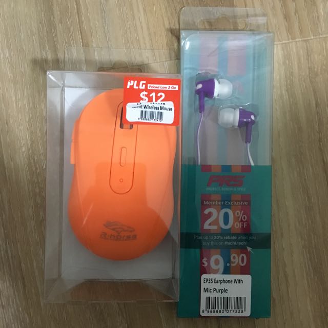 Wireless mouse and earphones, Audio, Headphones & Headsets on Carousell