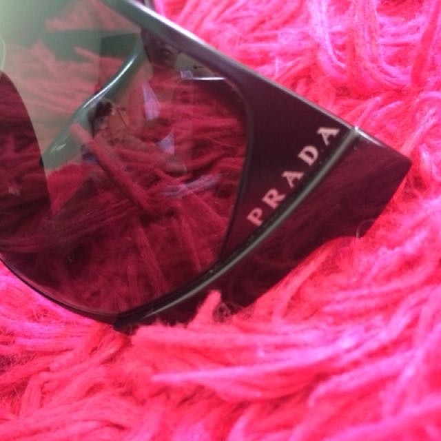 Authentic Prada Luxottica 32021 Agordo (BL) Italy Sunglasses, Women's Fashion, Watches ...