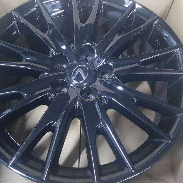 Lexus GS Original F Sport 18 inch rims., Car Accessories on Carousell