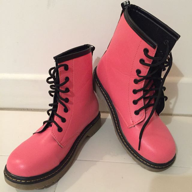 Brand new pink boots, Women's Fashion, Footwear, Boots on Carousell