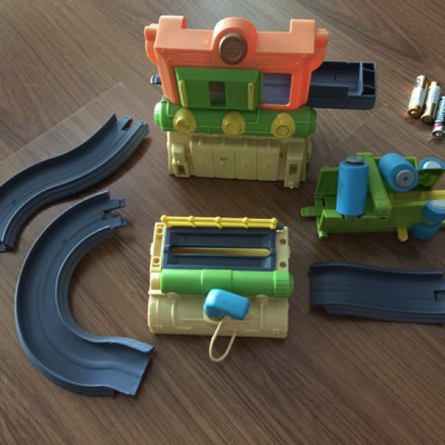 Chuggington Train Washing Station, Hobbies & Toys, Toys & Games on ...