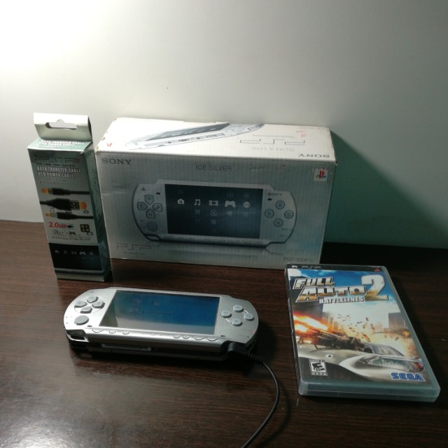 Sony Psp 1006/1000 Ice Silver, Video Gaming, Video Game Consoles ...