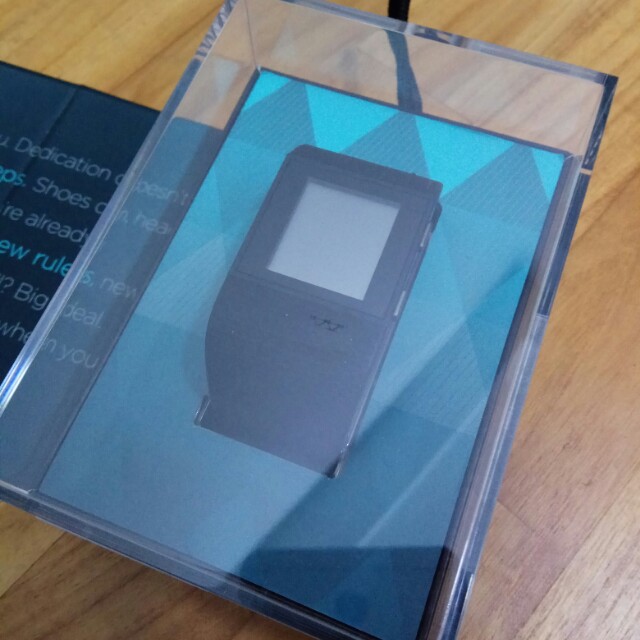 Fitbit Surge (Large), Mobile Phones & Gadgets, Wearables & Smart ...