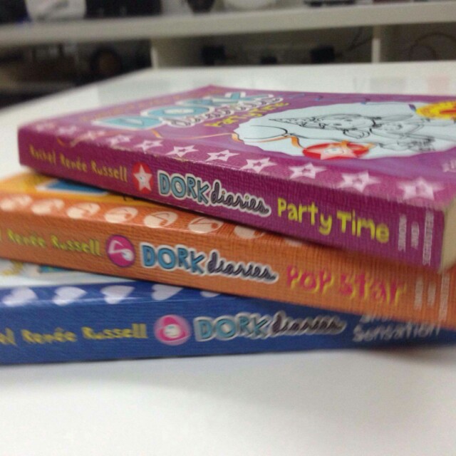 Dork Diaries Collection Rachel Renee Russell, Hobbies & Toys, Books ...