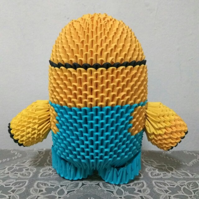 MINION - 3D origami, Hobbies & Toys, Stationery & Craft, Occasions ...