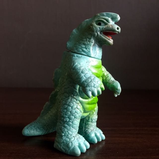 Vintage Bullmark Vinyl Sofubi Toy Godzilla Ultraman, Hobbies & Toys ...