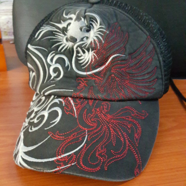 vintage dragon cap, Men's Fashion, Watches & Accessories, Cap & Hats on ...