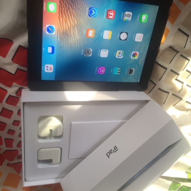 Ipad 3 Retina, Mobile Phones & Gadgets, Tablets, iPad on Carousell
