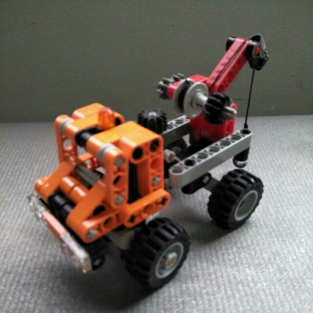 Lego Technic: 9390 Mini Tow Truck, Hobbies & Toys, Toys & Games on ...