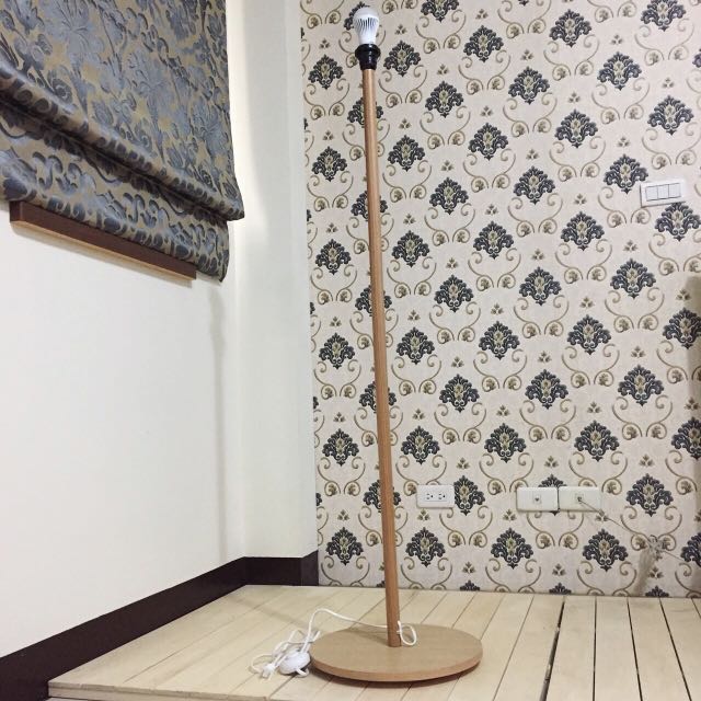 無印良品 MUJI LED布罩立燈 檯燈, 家具及居家用品, 家具, 書櫃、櫃子在旋轉拍賣