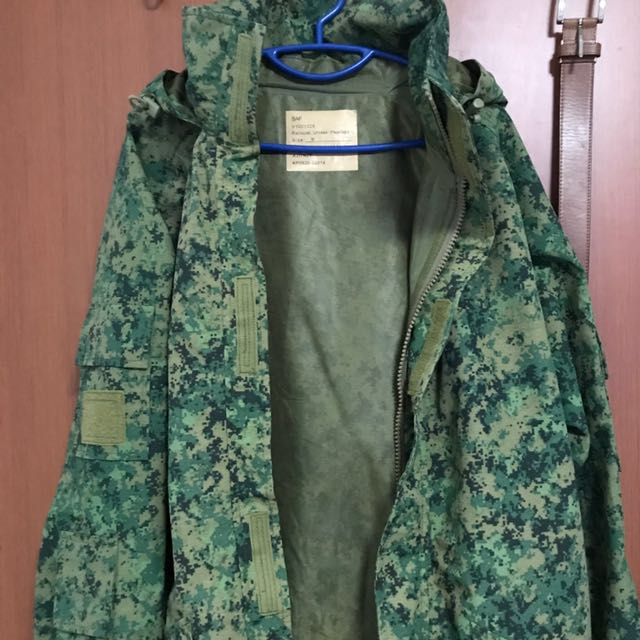 SAF Goretex Pixelated Rain Jacket, Men's Fashion, Tops & Sets, Hoodies ...