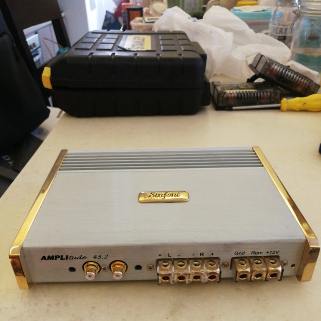 Sinfoni Amplitude 45.2x Amplifier, Car Accessories on Carousell