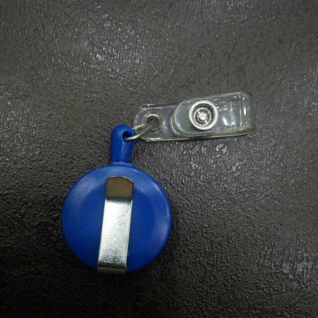 Retractable coil card tag reel, Hobbies & Toys, Stationery & Craft ...