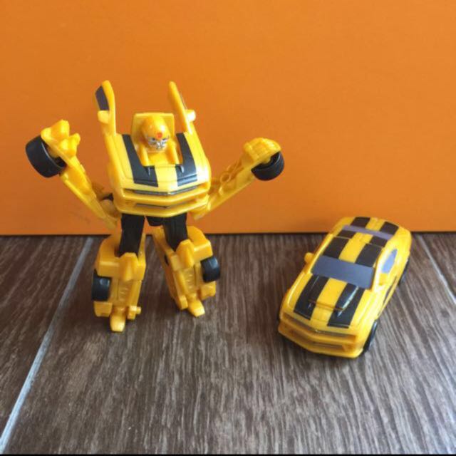 Transformers Bumblebee Convertible Toy Cake Topper, Hobbies & Toys ...