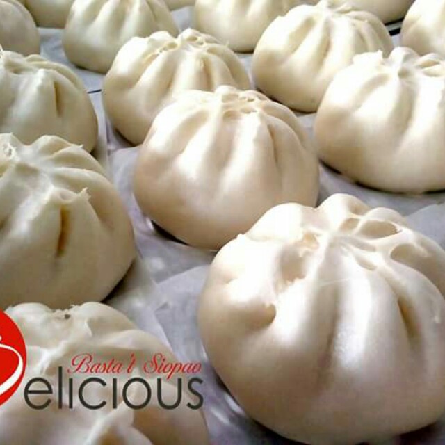 Delicious mini siopao & jumbo pao siomai, Food & Drinks, Packaged ...