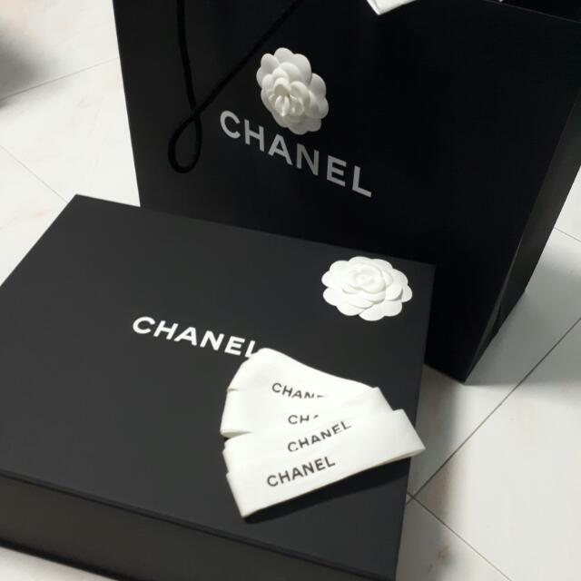 Channel Medium Bag Box And Carry Bag, Luxury, Bags & Wallets on Carousell