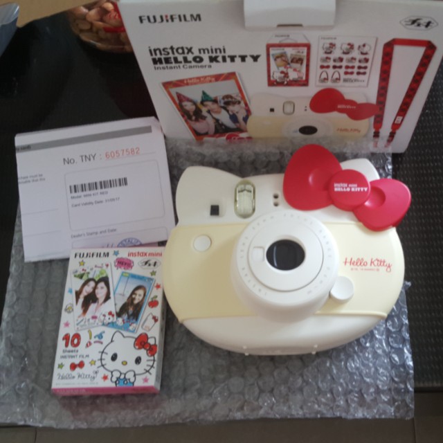 FUJIFILM Instax Mini Hello Kitty Instant Camera, Photography, Cameras ...