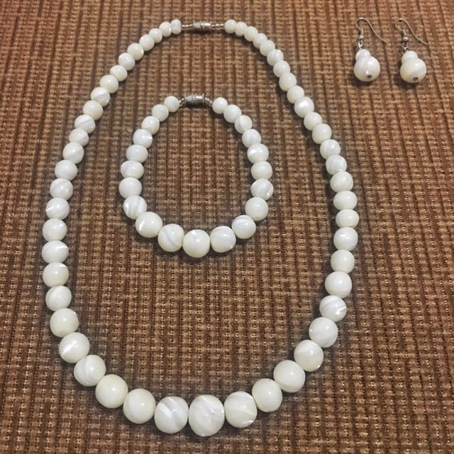 Rush Sale : Complete Set of Pearls, Women's Fashion, Jewelry ...