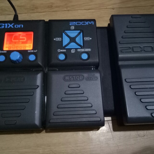 Zoom G1Xon Guitar Multi-Effects Processor, Hobbies & Toys, Music ...