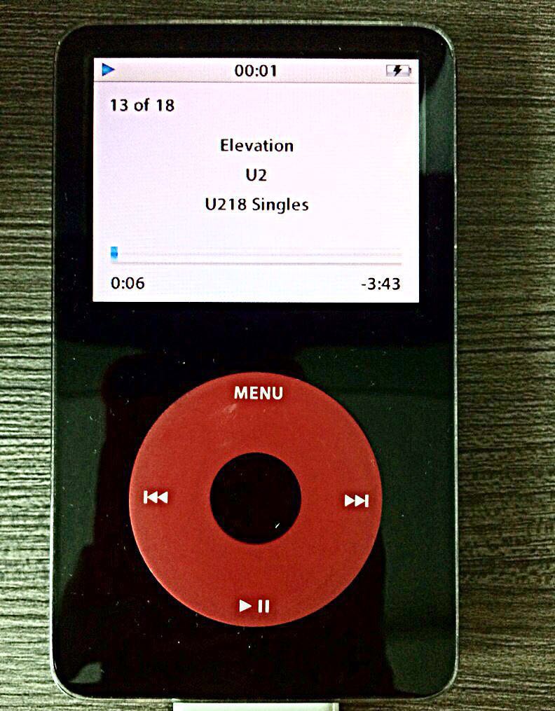 *Rare* iPod U2 Special Edition (5th Generation), Hobbies & Toys ...