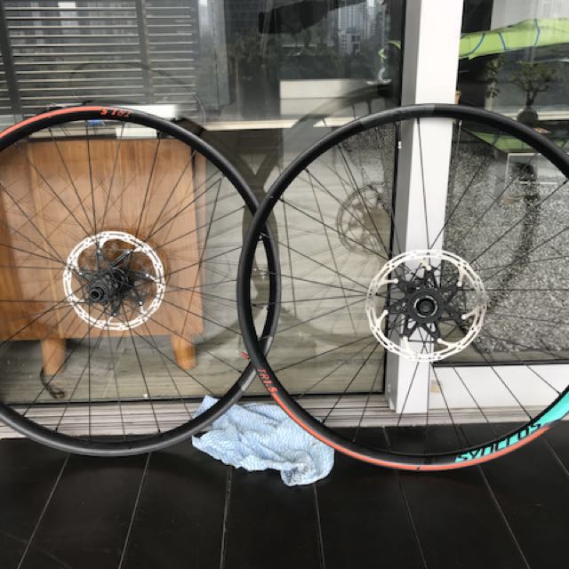 Syncros TR 1.5 CL for Plus bikes with Boost Hubs with almost new 2018 ...