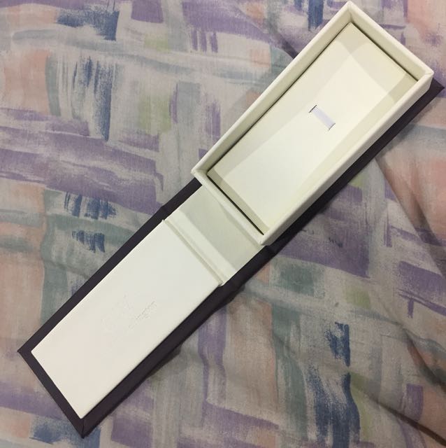 DW box only, Men's Fashion, Watches & Accessories, Watches on Carousell