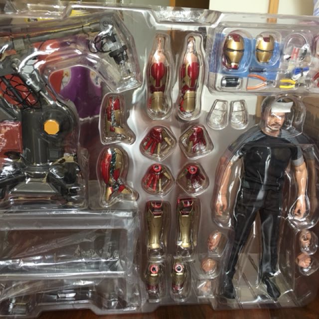 Iron Man 3- Mark XLII Autonomous Prehensile Propulsion Suit Test ...