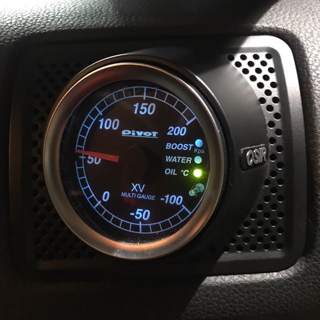 Vw Golf Gti Mk5 Pivot boost meter with Osir holder, Car Accessories on ...