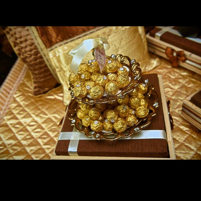 Wooden pallet/ Gubahan tray, Everything Else on Carousell