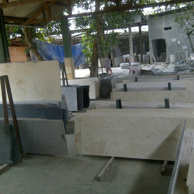 Meja Marmer granit, Perabotan Rumah di Carousell