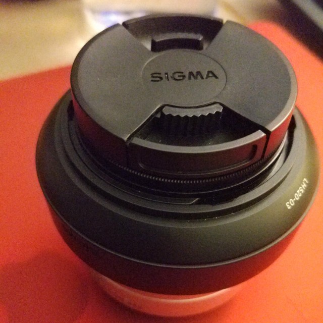 Sigma 60mm F2.8 Lens, Photography, Lens & Kits on Carousell
