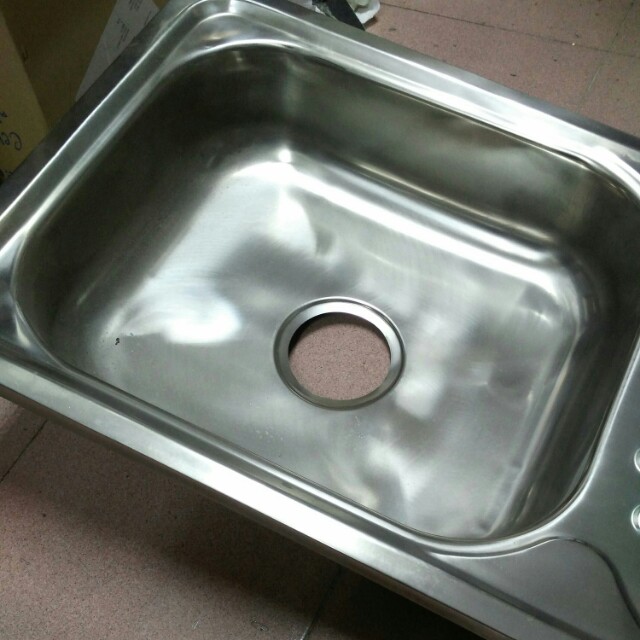 STAINLESS STEEL KITCHEN SINK WITH DRAIN BOARD 106.5CM (L) X 46CM (D) X ...
