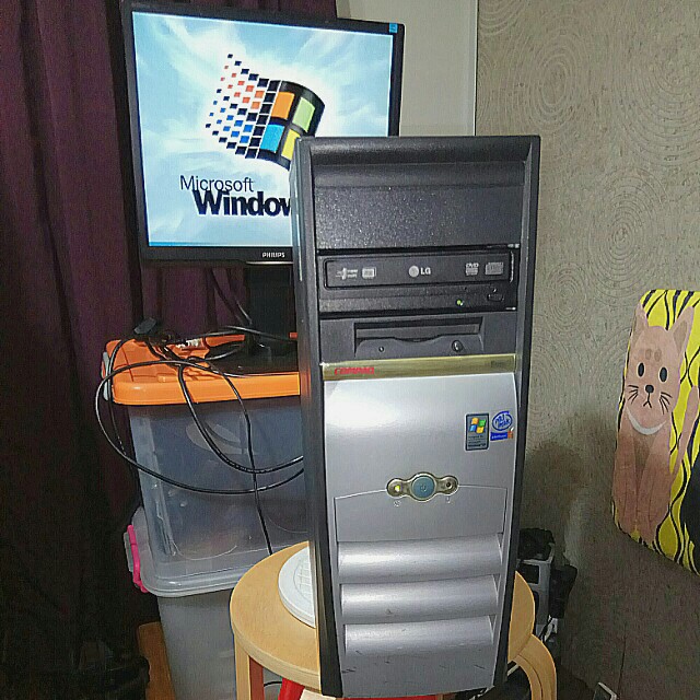 HP Compaq D510cmt Workstation Pentium 4 Windows 98 Computer Full Set ...