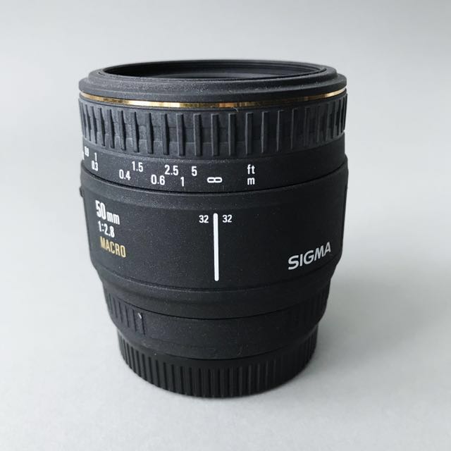 Sigma 50mm f2.8 MACRO Minolta Mount, Photography, Lens & Kits on Carousell