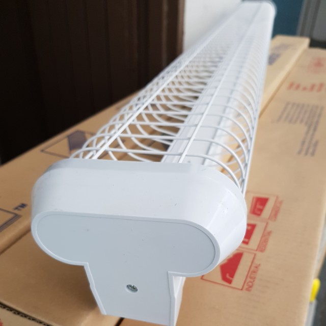 [T8 tube] 4ft T8 LED cage light fitting, Furniture & Home Living ...