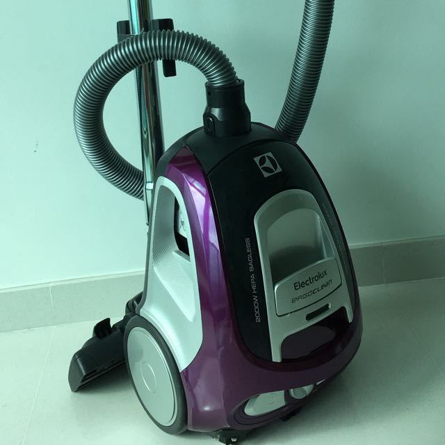 Electrolux Vacuum Cleaner, TV & Home Appliances, Vacuum Cleaner ...