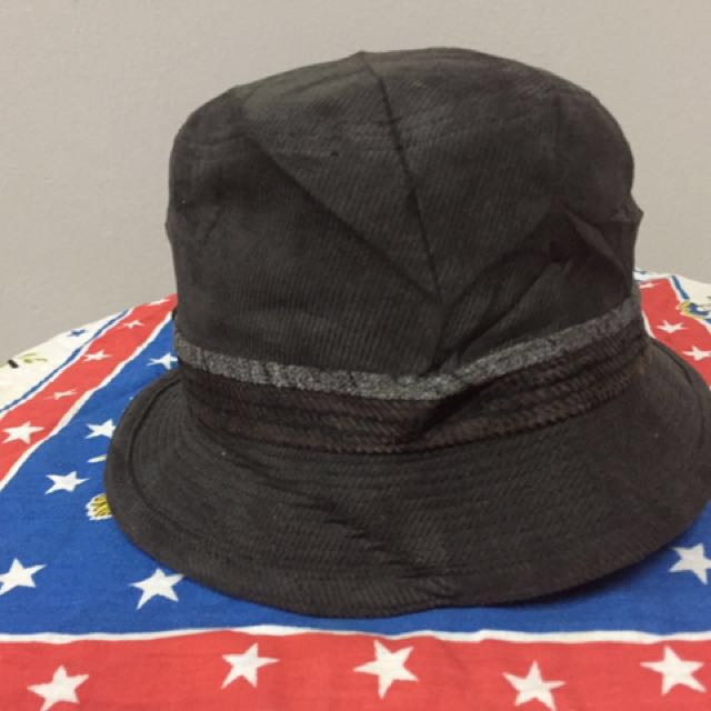golden bear bucket hat, Men's Fashion, Watches & Accessories, Cap ...