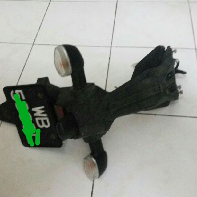 Yamaha Original R25 Tail with signal, Motorbikes on Carousell