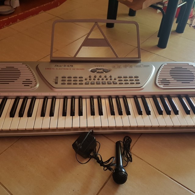 Electric Organ - Davis, Hobbies & Toys, Music & Media, CDs & DVDs on ...