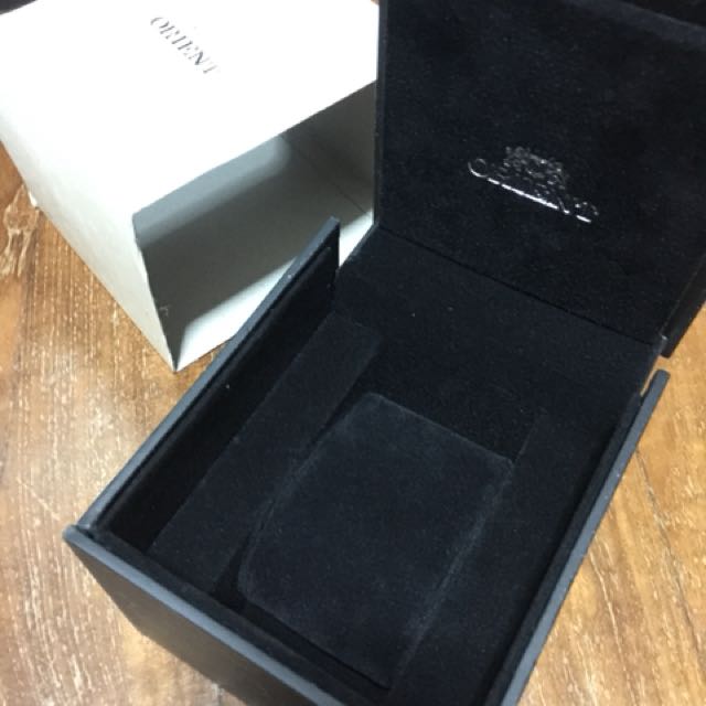 Orient watch box (watch not included), Men's Fashion, Watches ...