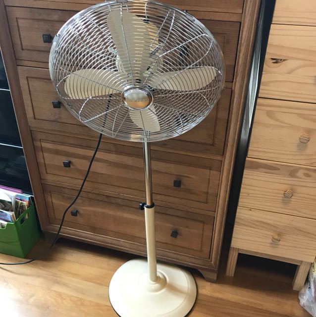 New Thomson Vintage Fan, TV & Home Appliances, Kitchen Appliances ...