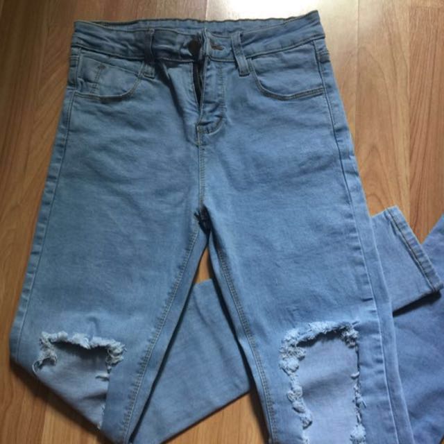 ulzzang knee ripped jeans, Women's Fashion, Bottoms, Jeans & Leggings ...