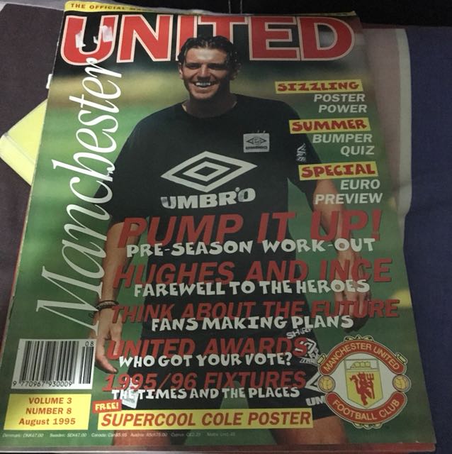 Manchester United Official Magazine, Aug 1995, Hobbies & Toys, Books ...